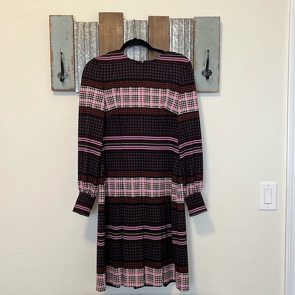 Donna Morgan | Dresses | Donna Morgan Plaid Long Sleeve Pleated Bottom ...